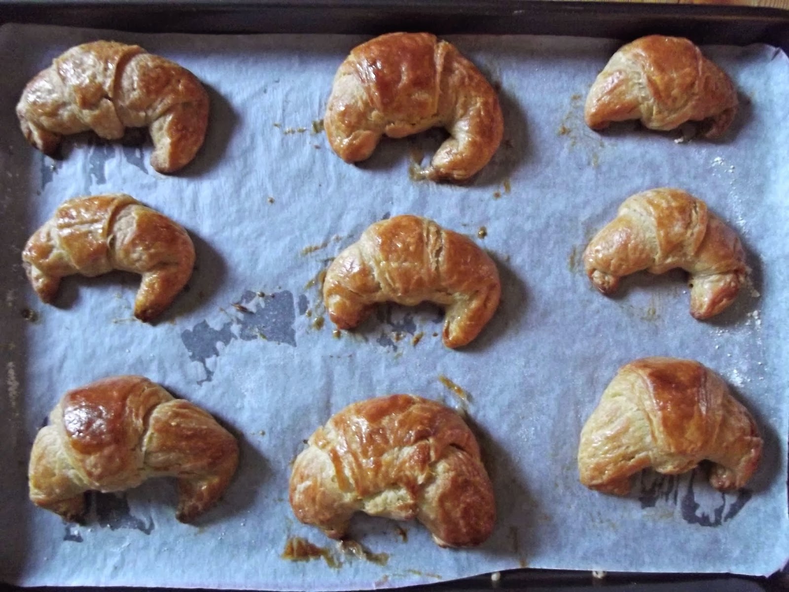 A Squeeze More Lemon: Mini Croissants