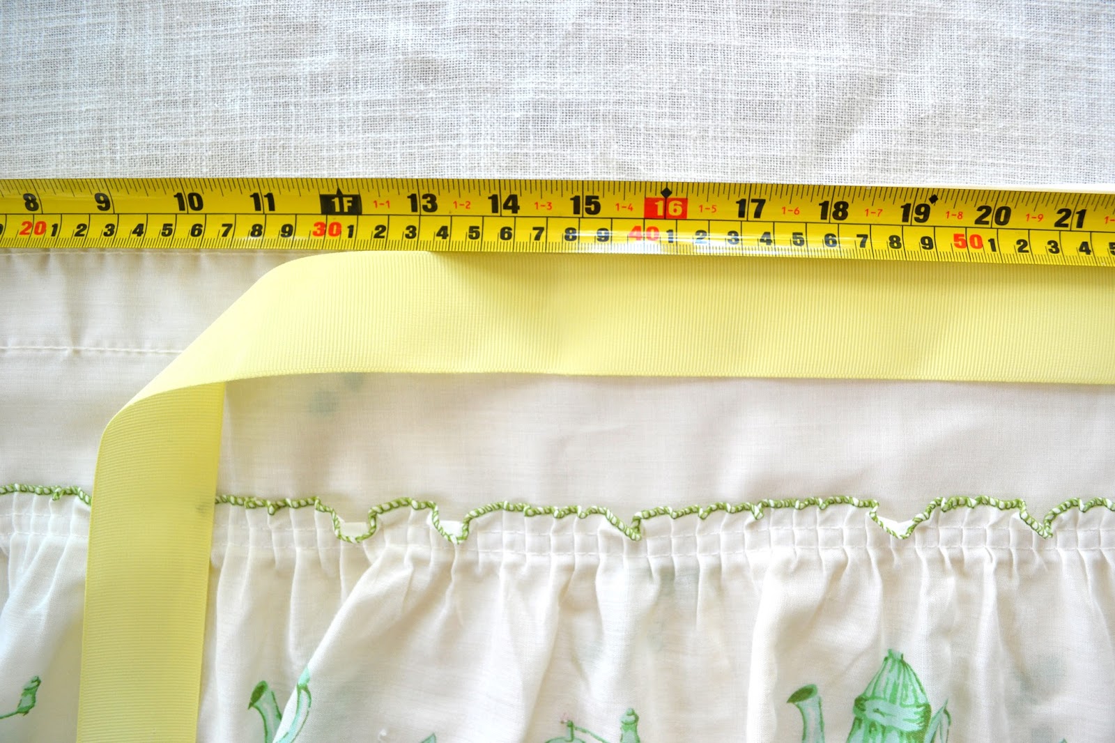Attic Lace: Making Curtains into Aprons