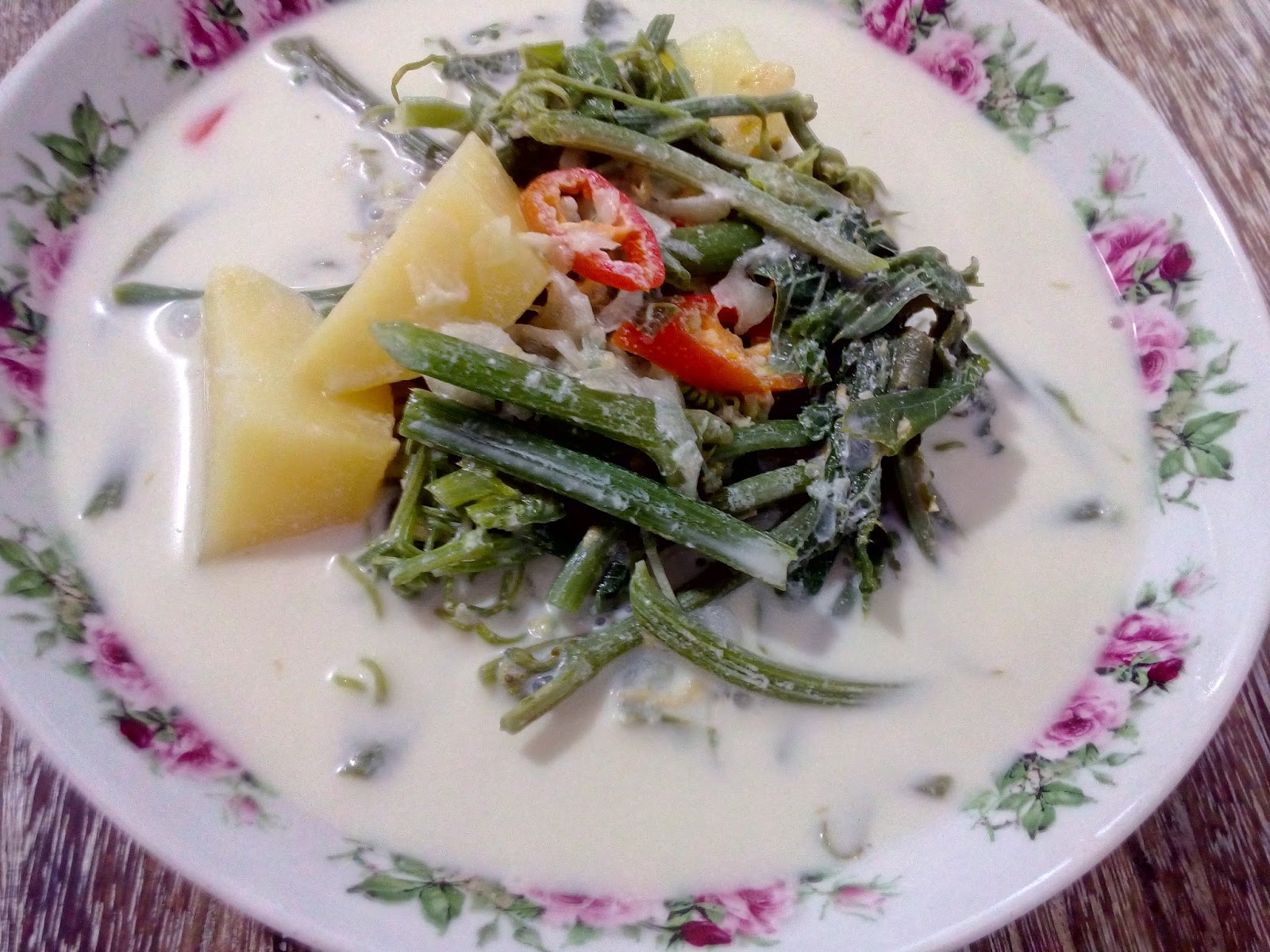 SurayaMSyed: Masak Lemak Putih Sayur Pucuk Labu