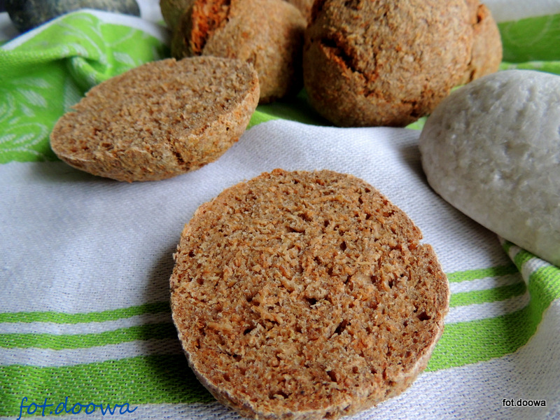 Bułki grahamki na zakwasie - Moje Małe Czarowanie - Dorota Owczarek-Osowski