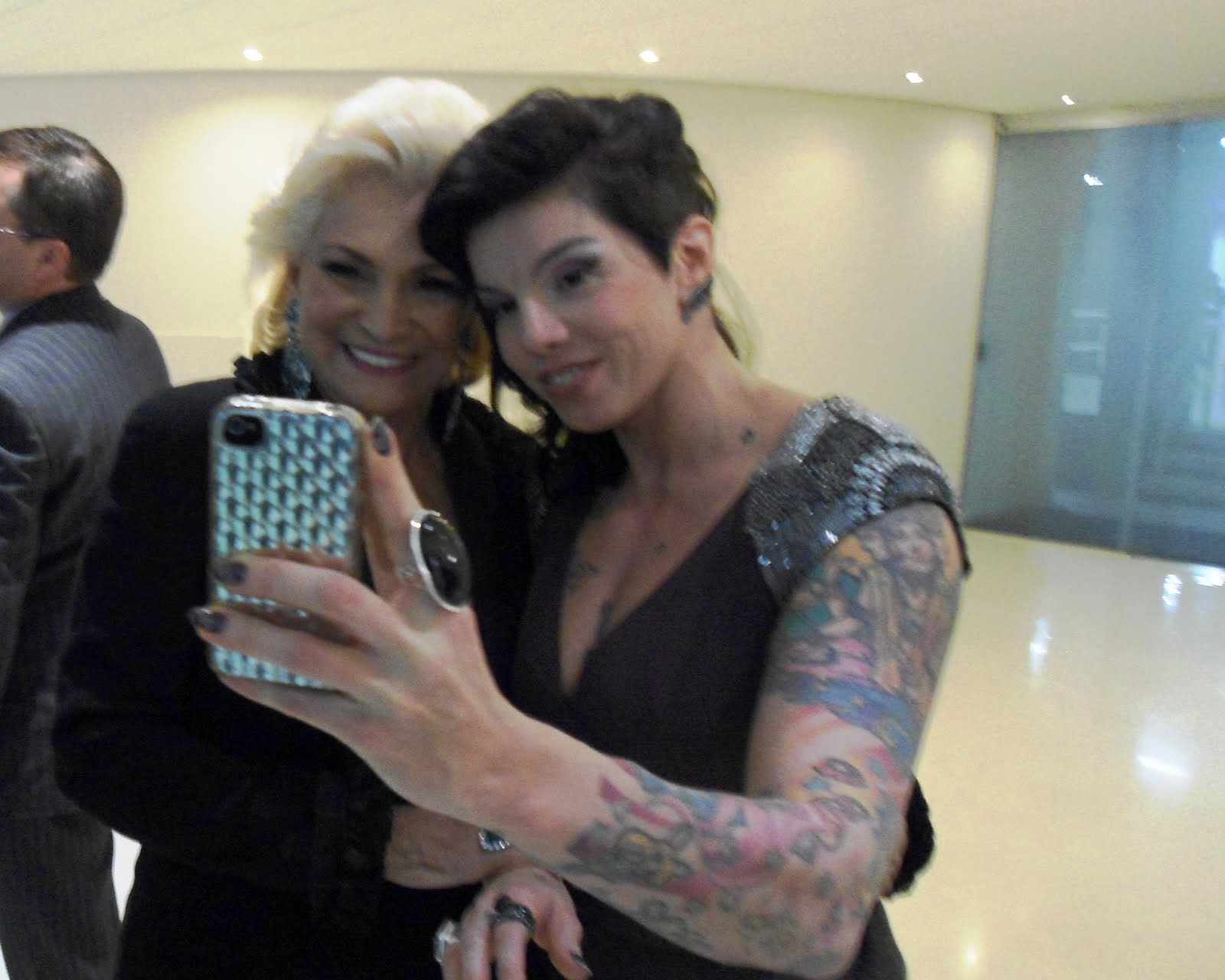 RL DESABAFO: HEBE RECEBE EM SEU PROGRAMA PENÉLOPE NOVA E ROBERTO JUSTUS