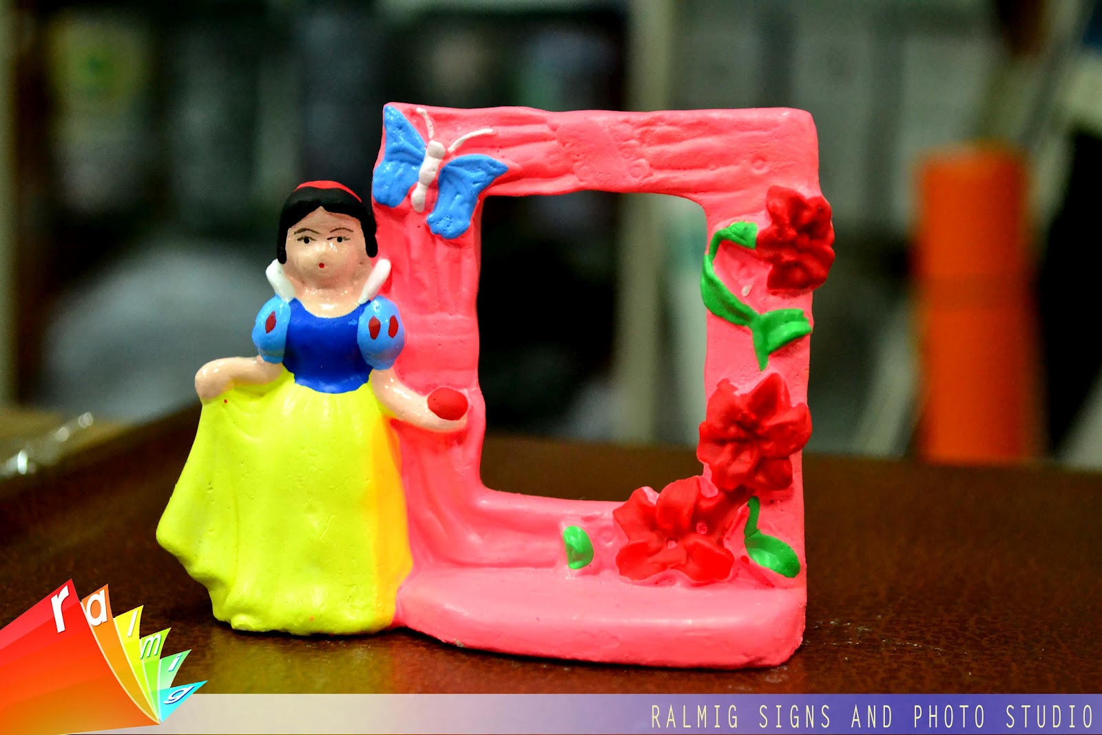 SOUVENIR ITEMS: Snow White Frame (Disney Princess) ~ RALMIG SIGNS AND ...