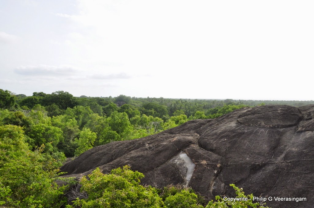 Images of Sri Lanka on blogspot.com: Thonigala