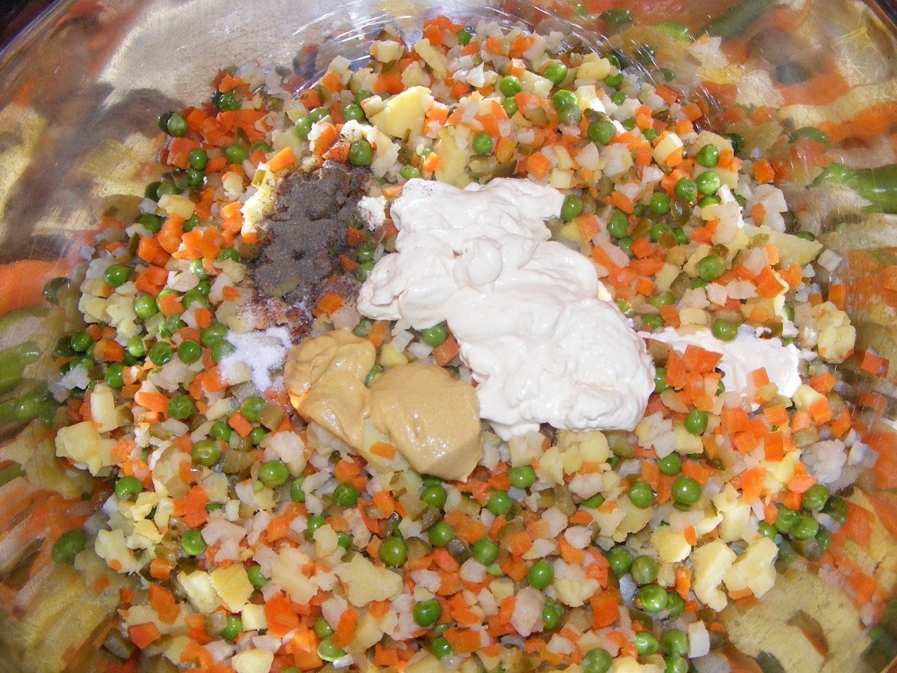 Salata a la russe | Preparatedevis.ro