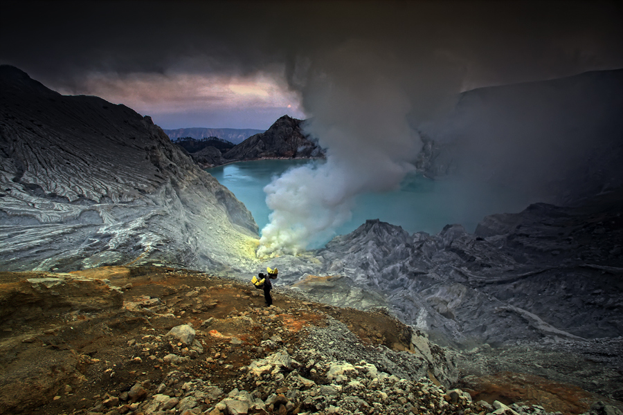 Wisata Alam Keindahan Kawah ijen - Info Banyuwangi
