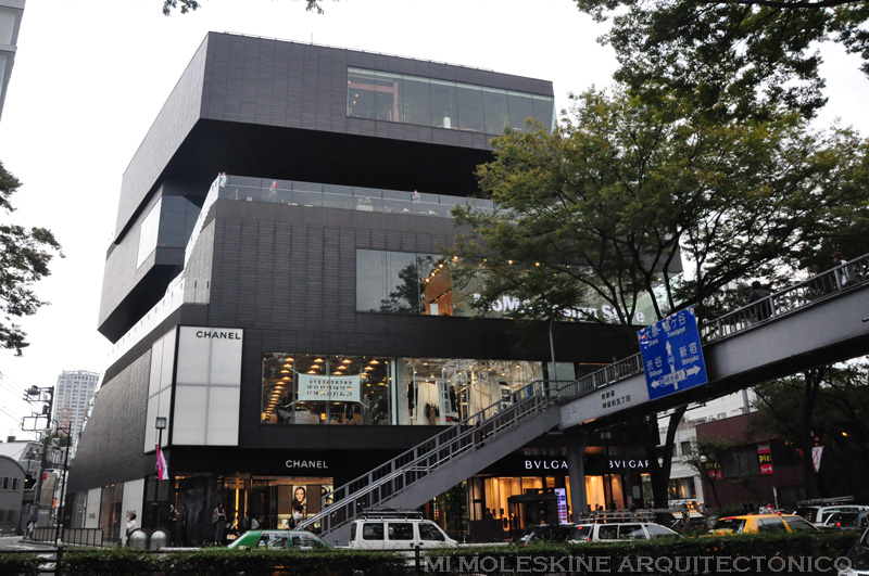 Mi Moleskine Arquitectónico: MVRDV: GYRE OMOTESANDO, TOKIO