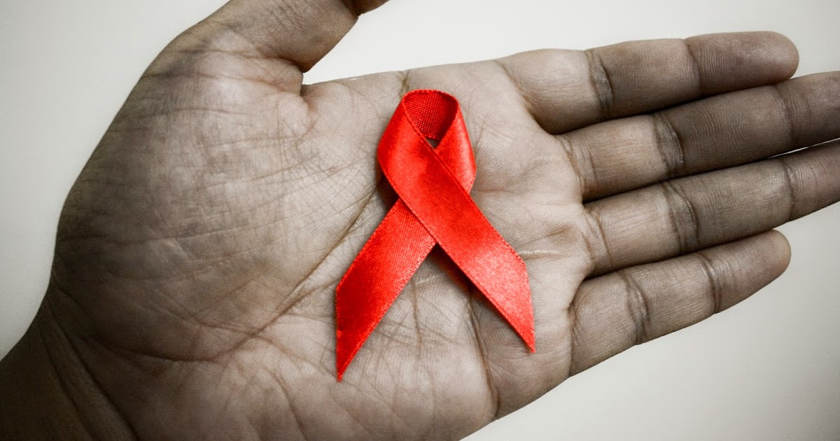 Aids: sintomas, diagnóstico, transmissão, tratamento e prevenção.