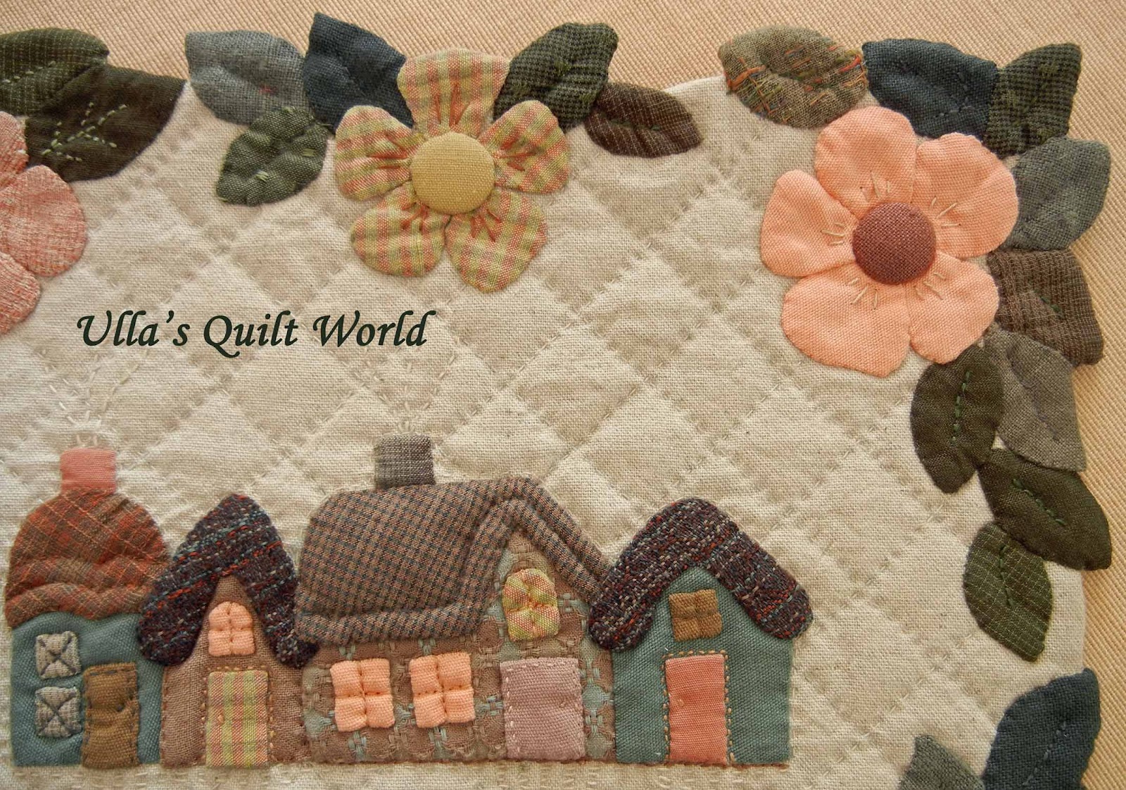Ulla's Quilt World: Quilted wall hanging, Houses and flowers pattern