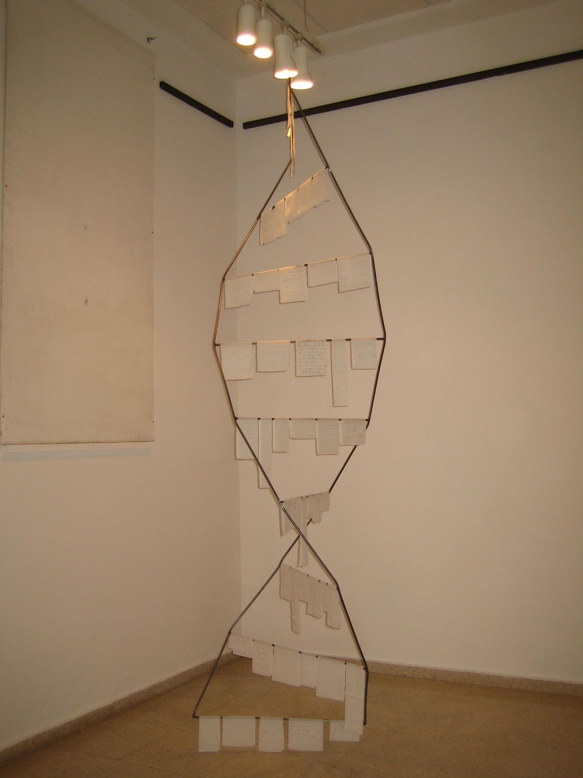 alice art: Obra tridimensional