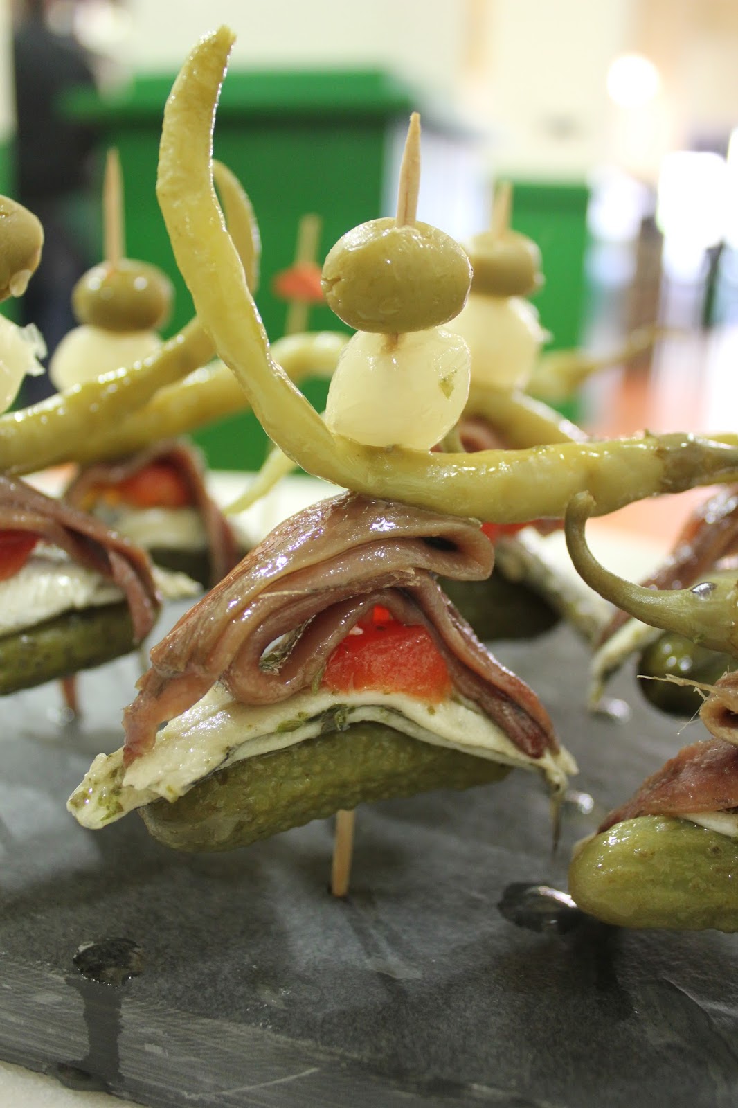 Recetas para Estudiantes: ¿Cómo hacer un Pincho Gilda perfecto?