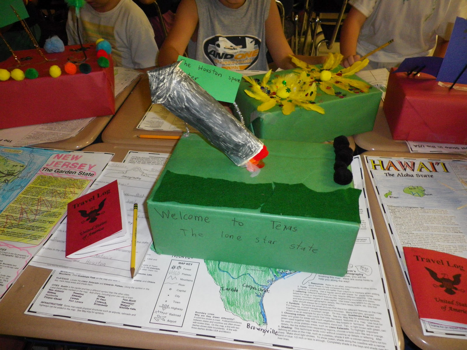 Fabulous in Fifth!: State Floats