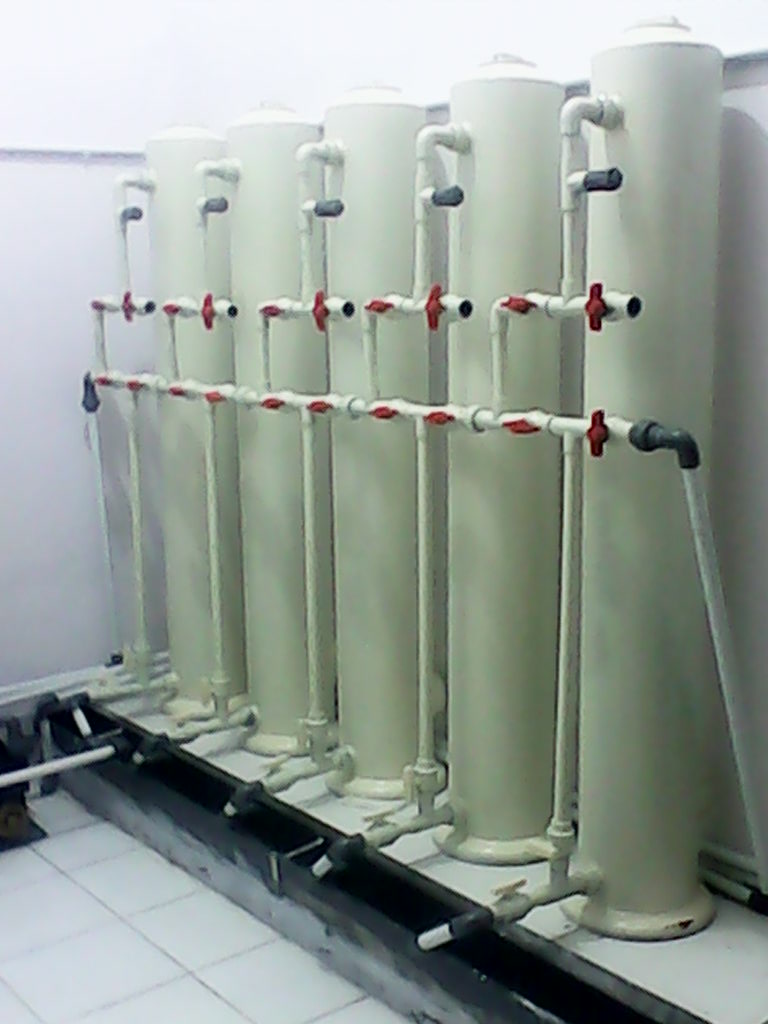 ALAT MESIN DEPOT AIR MINUM ISI ULANG TEKNISI: FILTER DEMIN ( TDS NOL )
