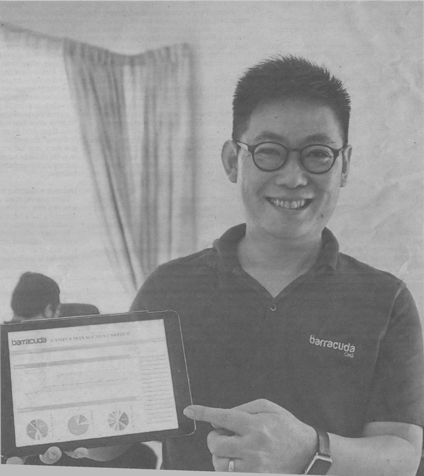 SOCIAL ECONOMIC AND POLITICAL DEVELOPMENT OF MALAYSIA: Lim Wing Hooi