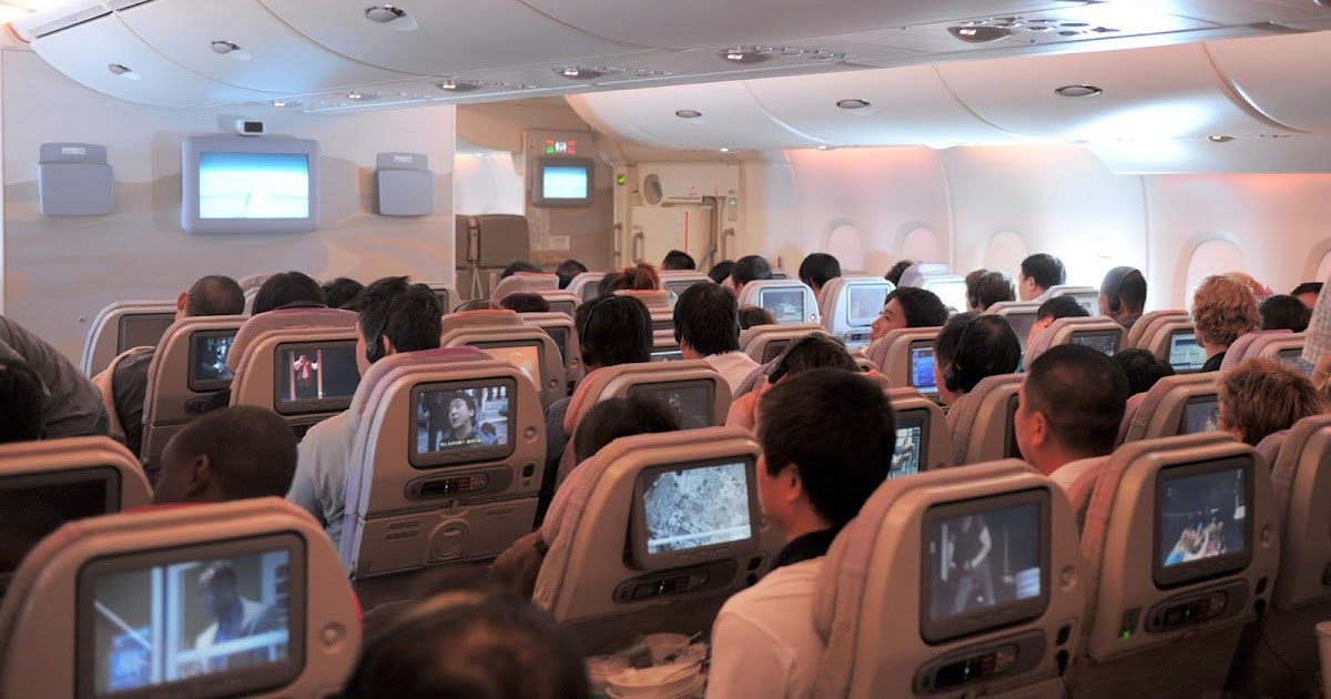 How does airplane WiFi work? - Aircraft Nerds