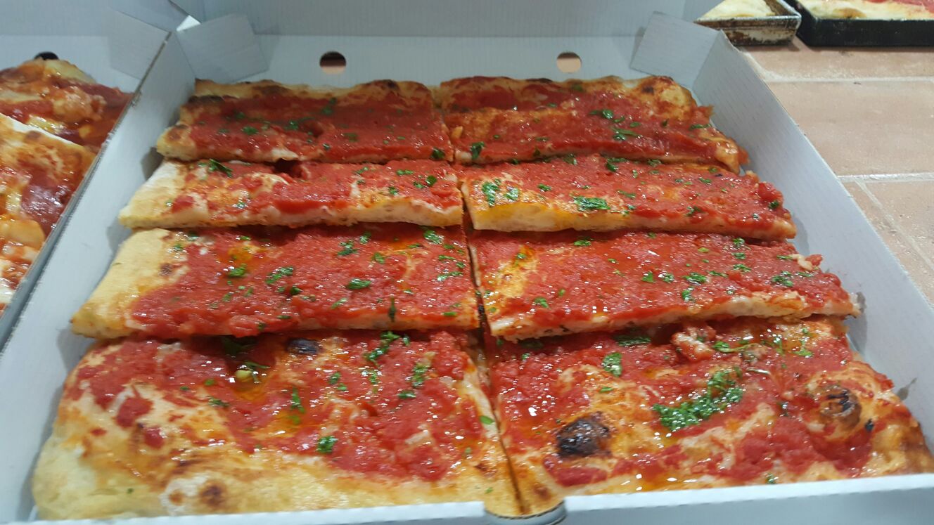 CHIODO SC(HI)ACCIA CHIODO: La (buona) pizza al taglio a Valencia!