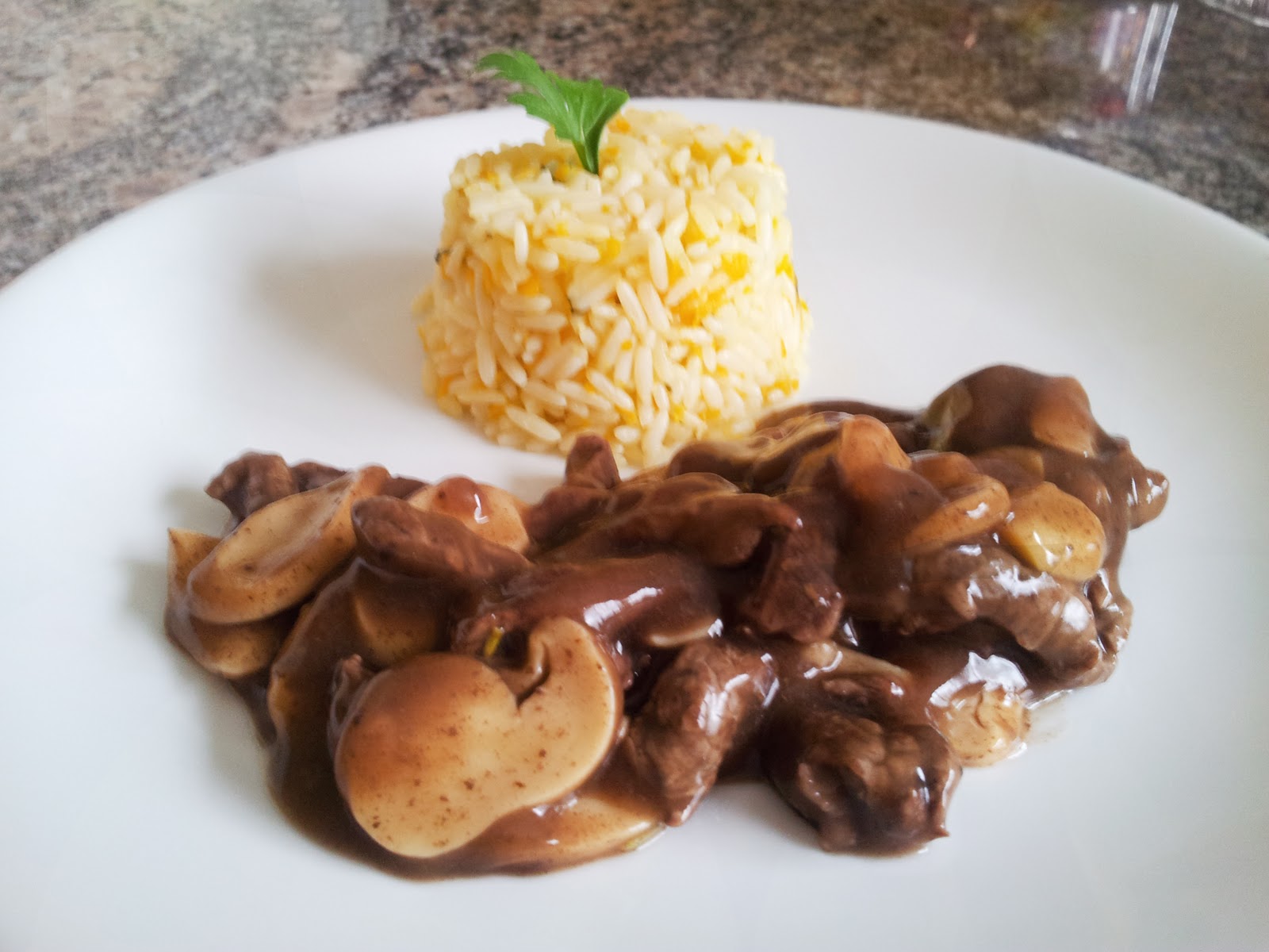 Pontos... Foco neles!!: Filé ao Molho Madeira