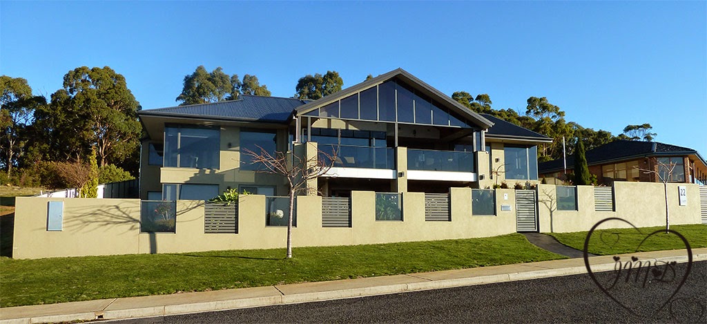 thoughts & happenings: Houses and View, Devonport, Tasmania, Australia.
