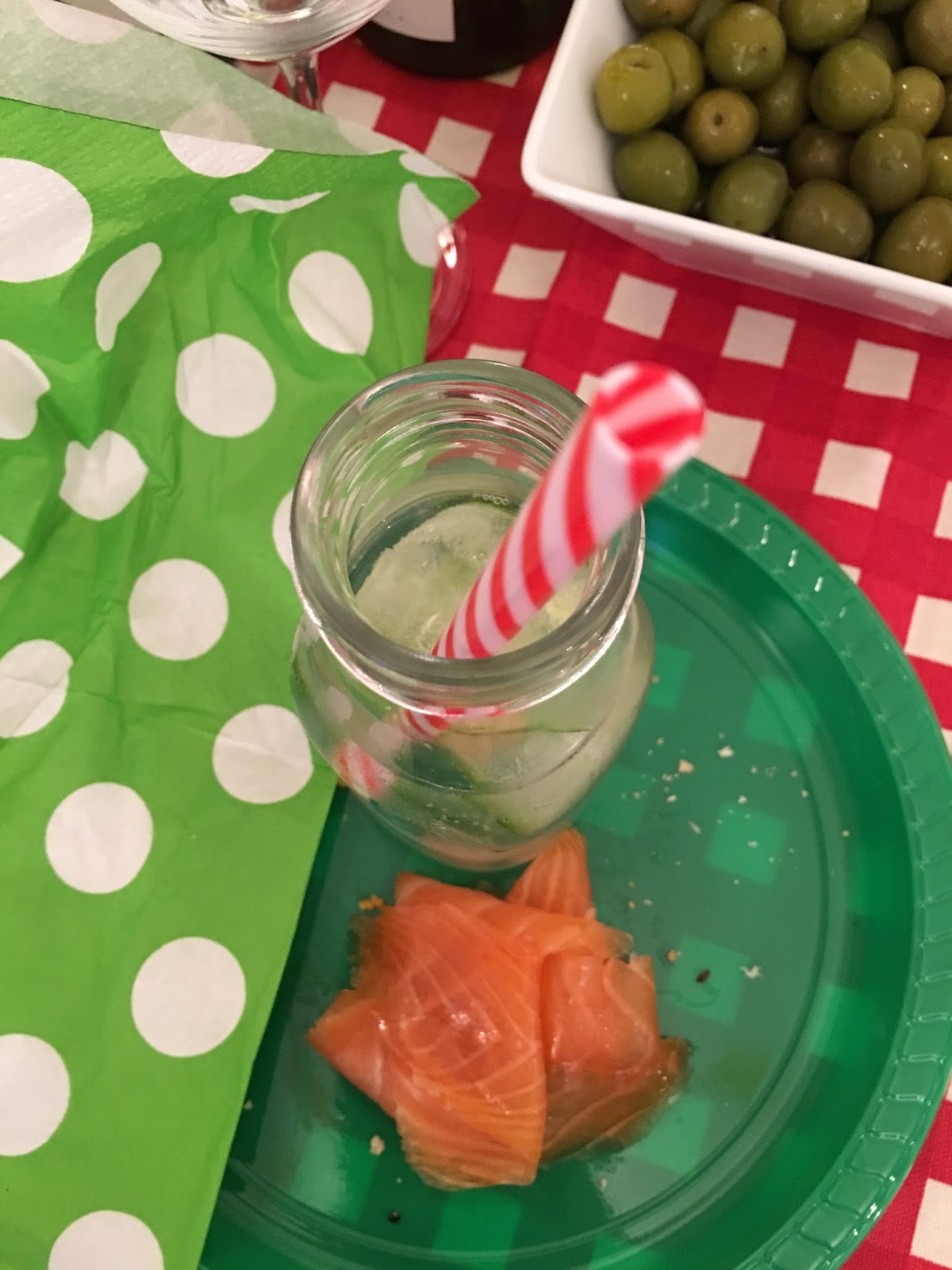 Perfect partners - taste testing Asda drinks & picnic food. #ToastTheSummer