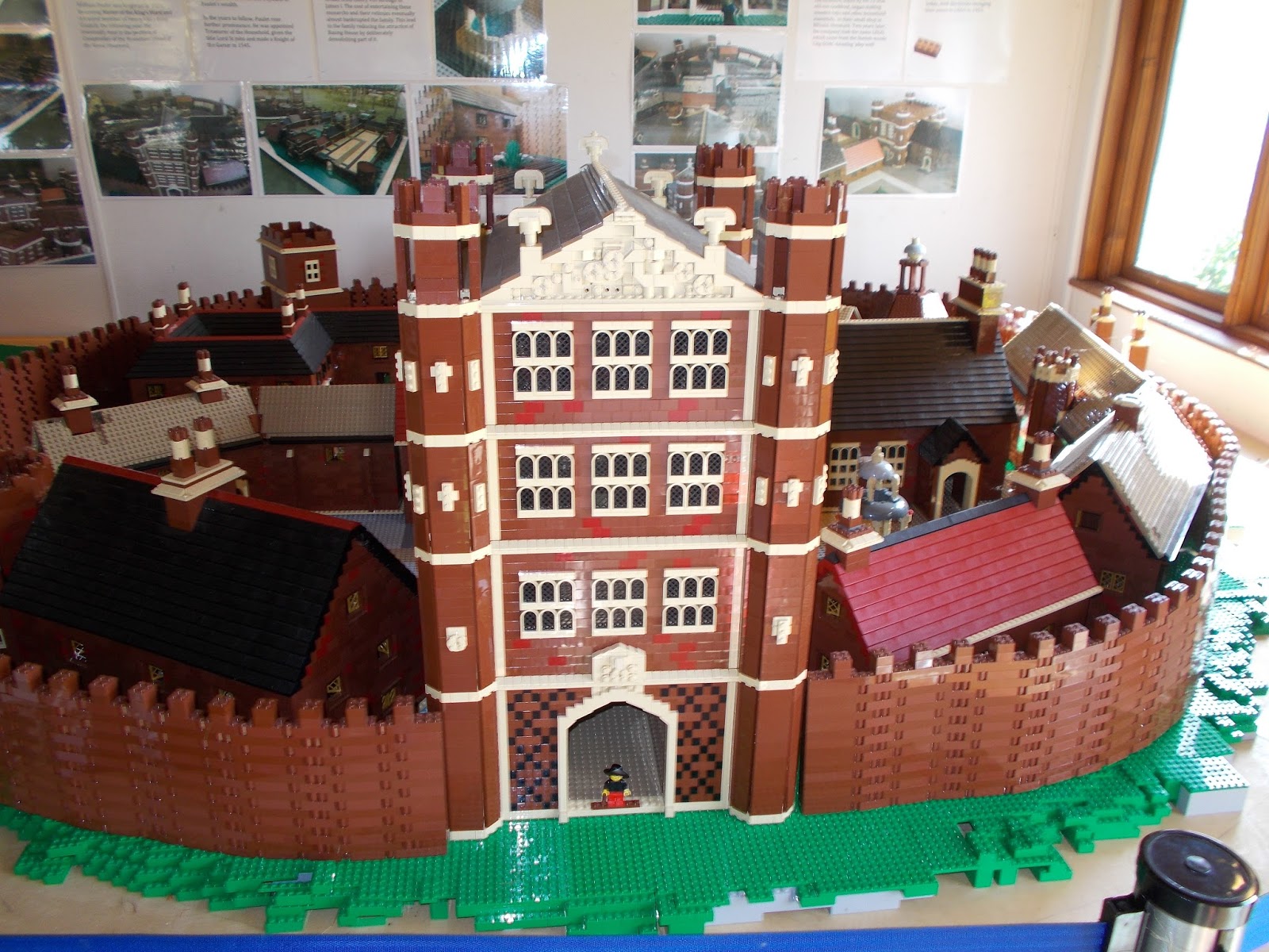 O is for 'Old House' at Basing | Small Scale World