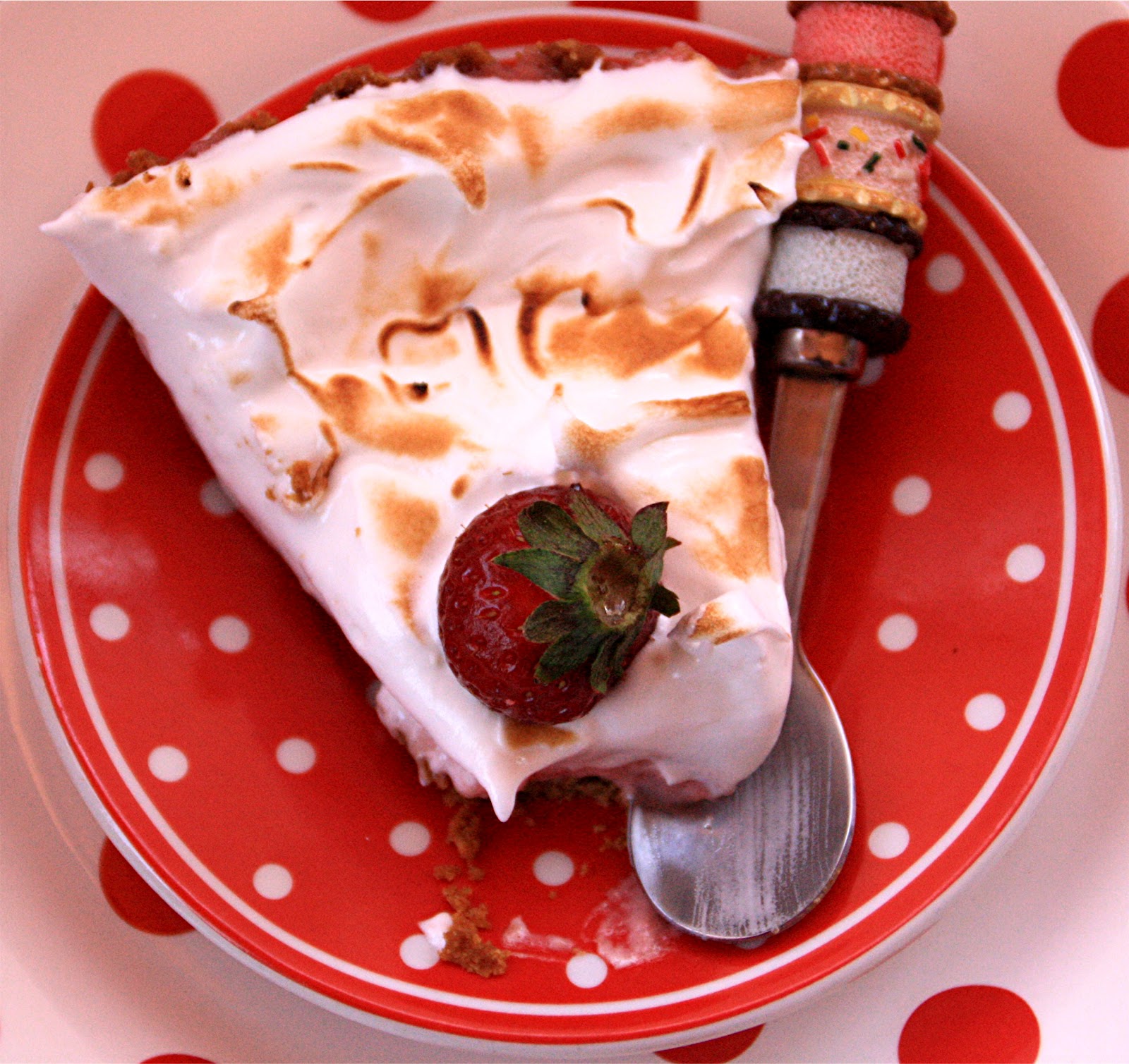 Desirvientadas: Strawberry Mallow Pie