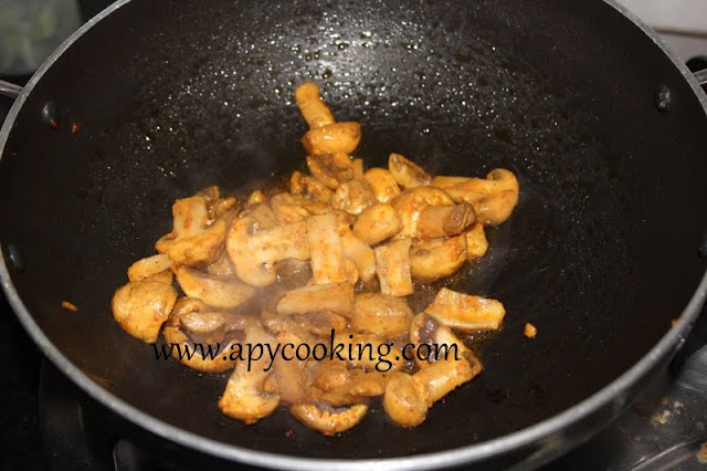 Apy Cooking: Mushroom Biryani