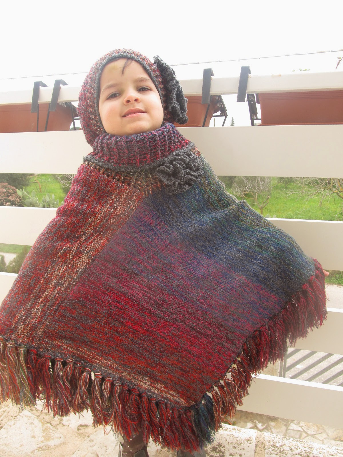 Rossa Art: PONCHO BIMBA CON CAPPELLINO