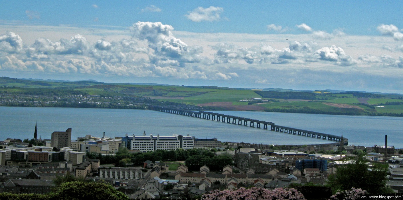 Emi Seven - Photography & Notes: Dundee, Scotland