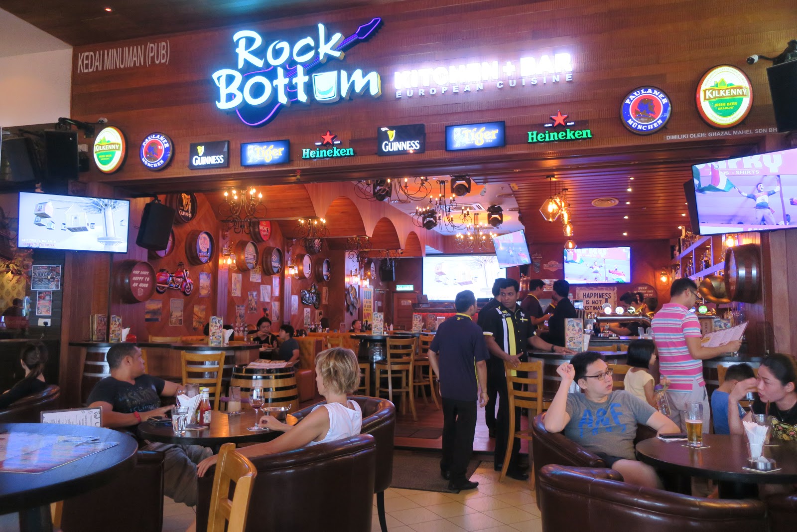 Peggy Loh ~ My Johor Stories: Rocking good meal at Rock Bottom