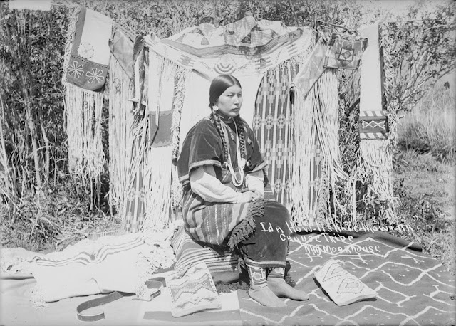 White Wolf : Stunning Portraits of Cayuse People From The Early 1900s