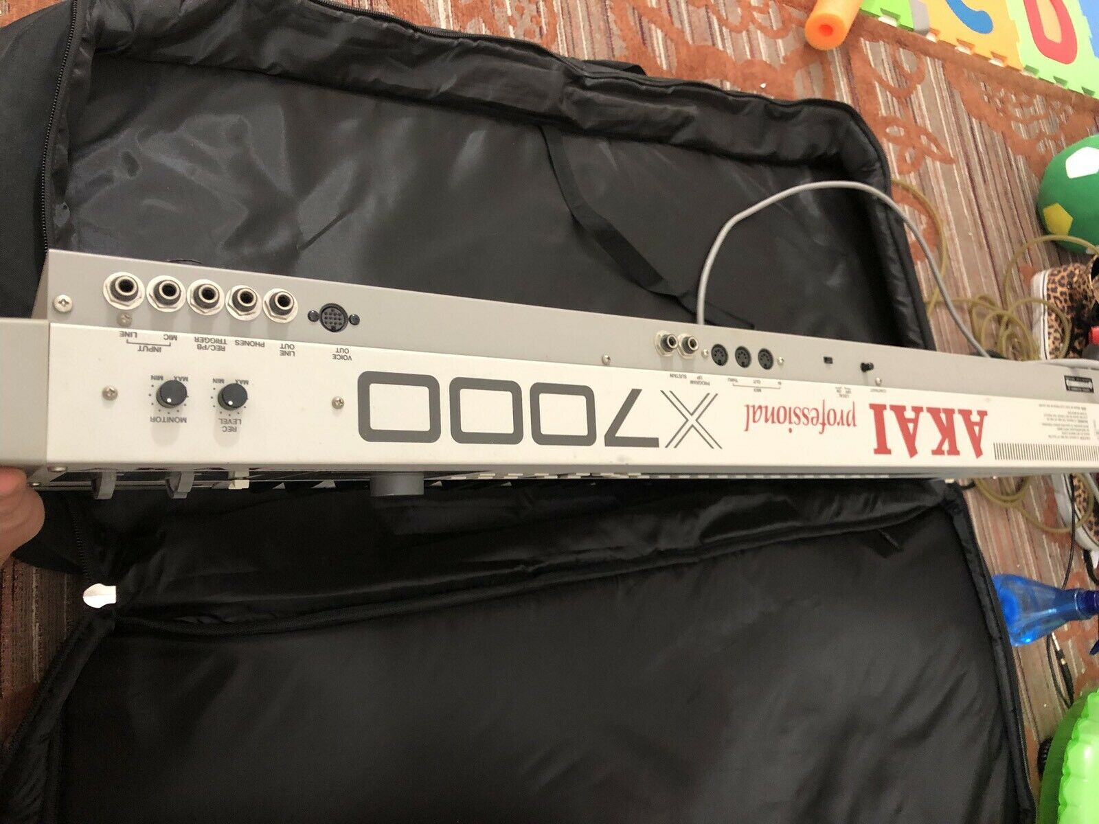 MATRIXSYNTH: Akai Professional X7000