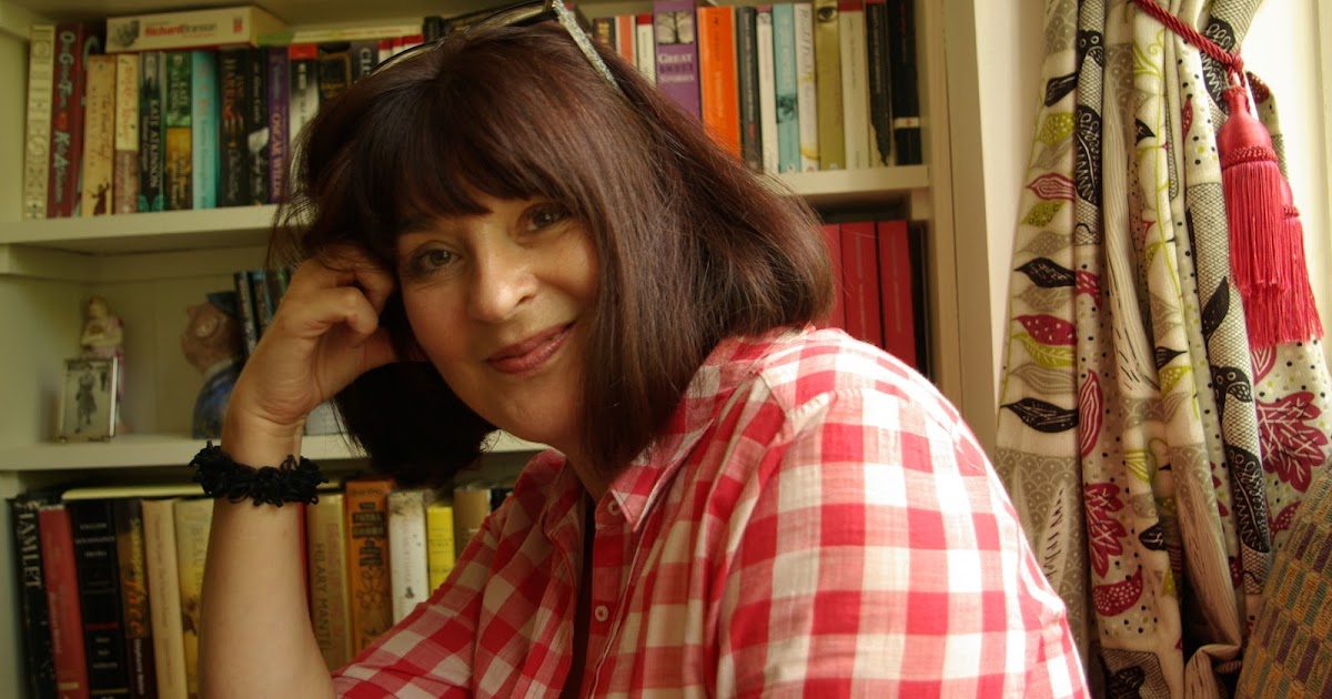 Kate Wiseman signs with Therese Coen at Madeleine Milburn - Words&Pictures