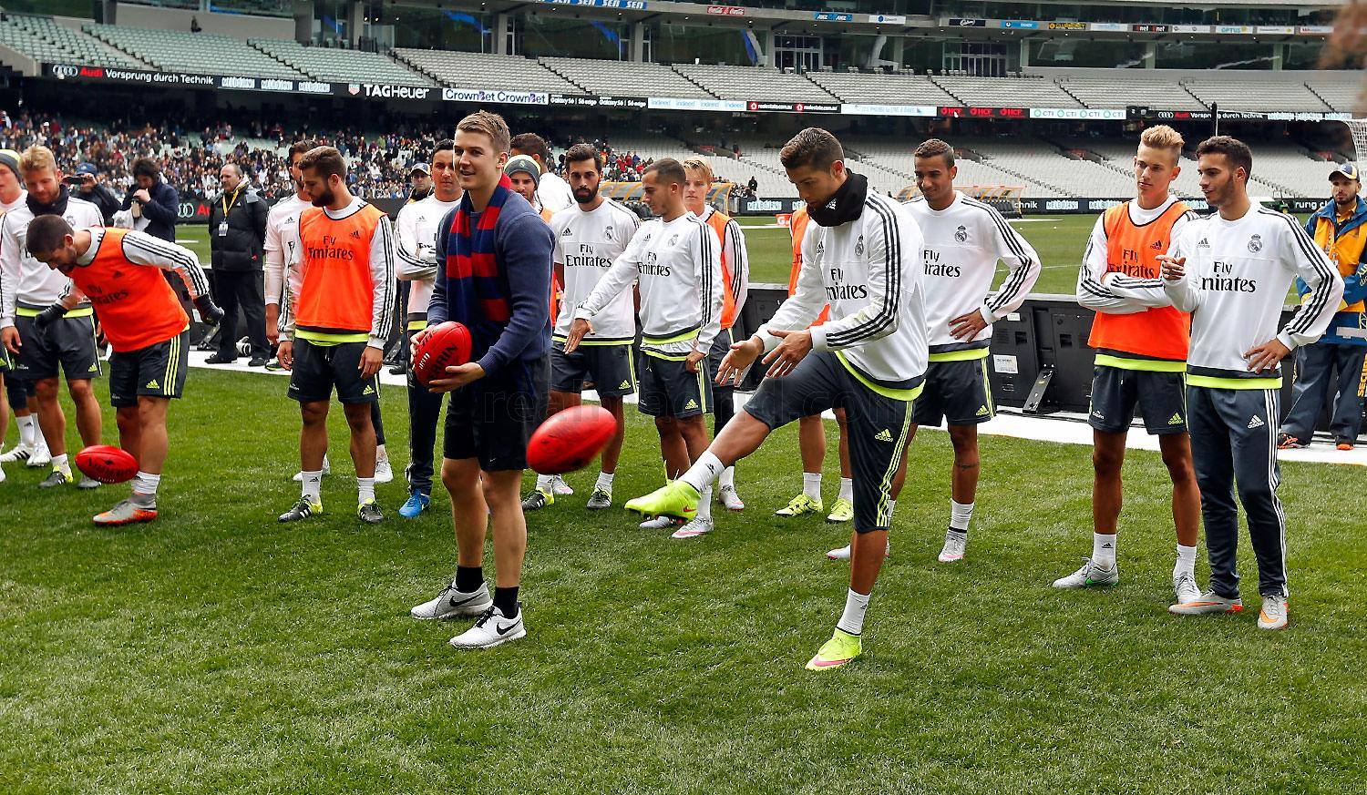Cristiano Ronaldo Trains in Old Nike Mercurial Superfly Boots - Footy ...