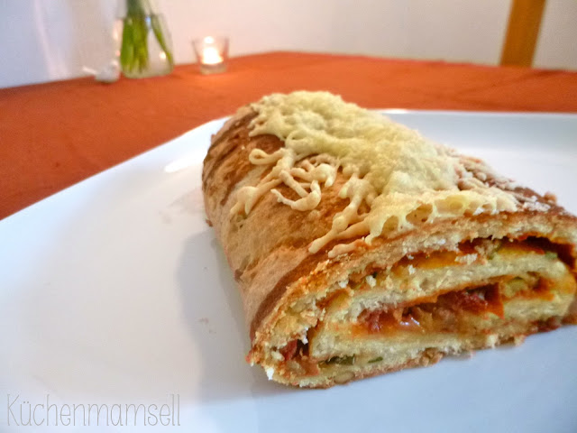 Küchenmamsell: Dicker Mops alias gefülltes Pizzabrot