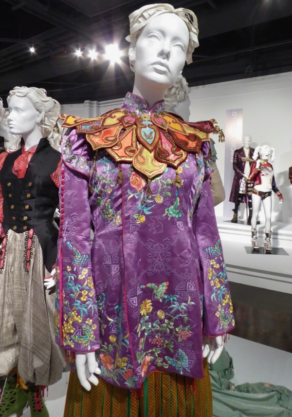 Hollywood Movie Costumes and Props: Alice Through the Looking Glass ...