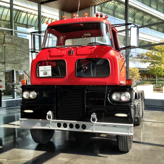 handverker: ih sightliner part 2