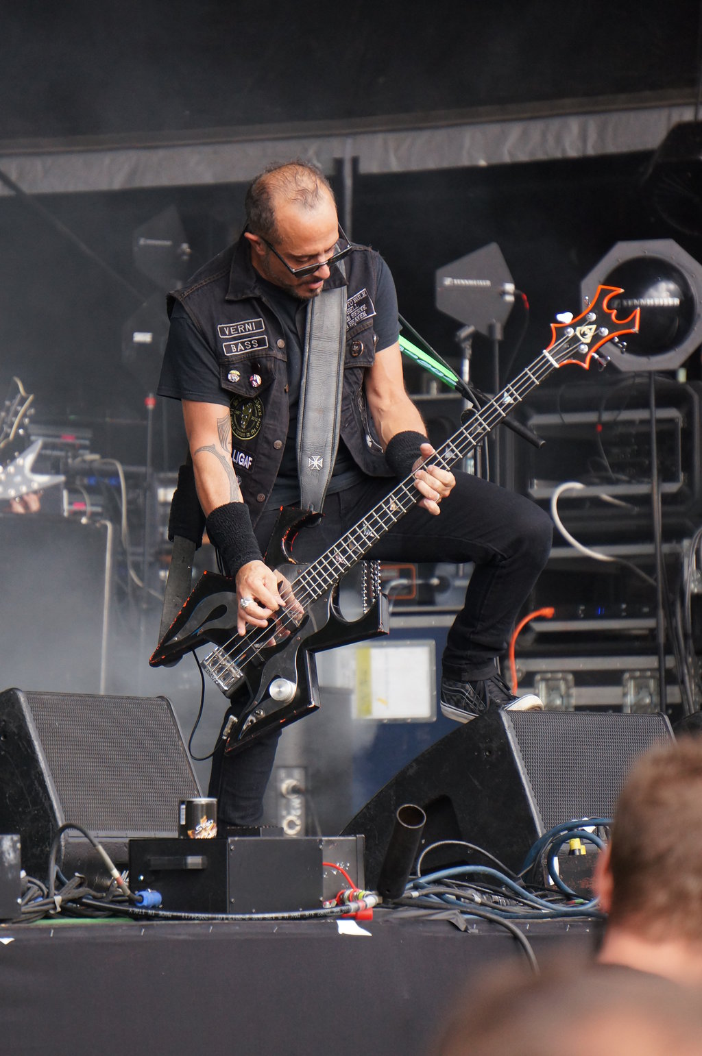 Bassist OVERKILL, D.D. Verni akan merilis sebuah album solo di tahun ...