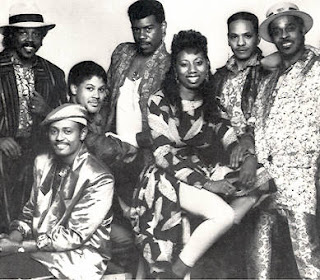 La Música No Tiene Fecha De Caducidad - Music Has No Expiration Date ...