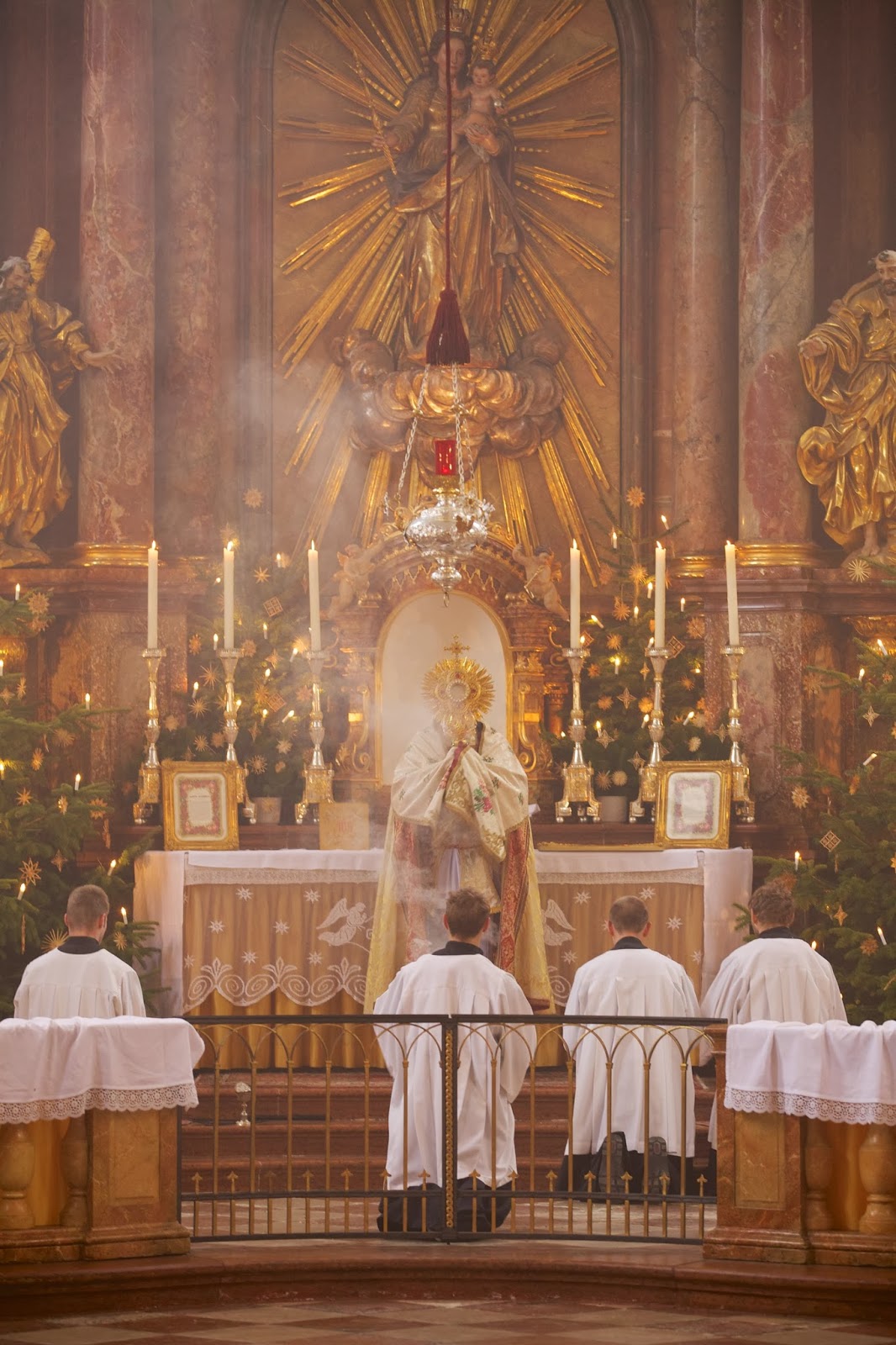 New Liturgical Movement: Benediction in Salzburg and the Vienna ...
