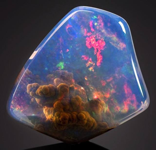 Amazing Opal ~ Mining Geology