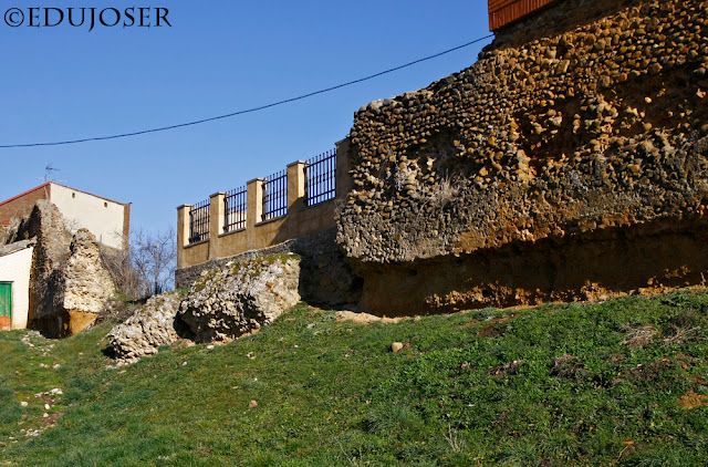 EDUJOSER: MURALLA URBANA DE ALMANZA (León)