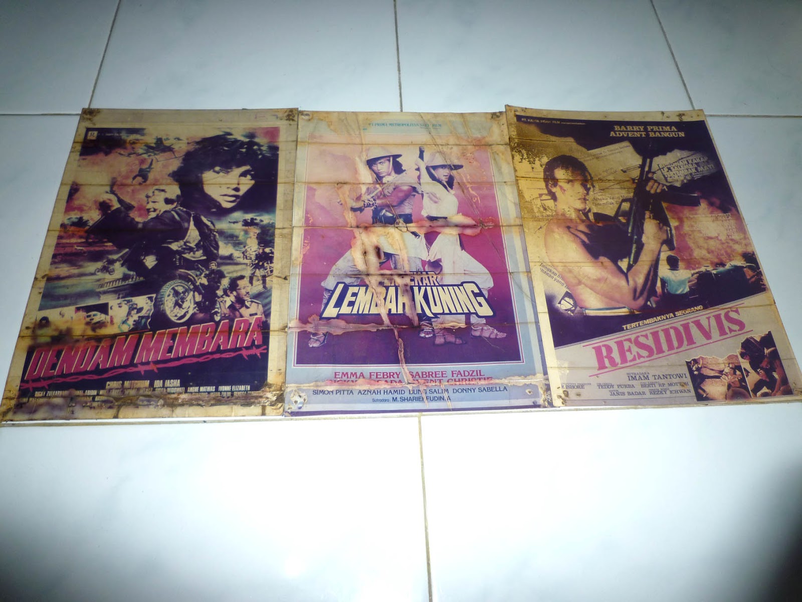 Dunia Nostalgia 80-an : Poster Film indonesia Jadul