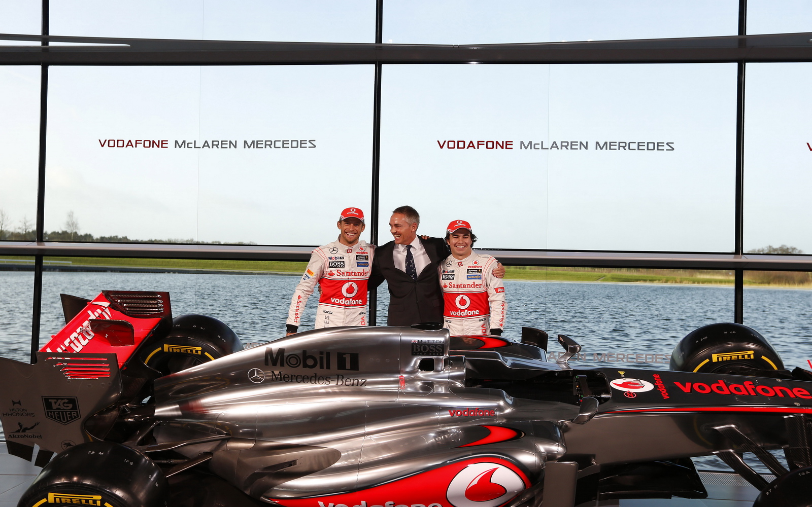 McLAREN MP4-28 IN HIGH RESOLUTION IMAGES - FORMULA 1