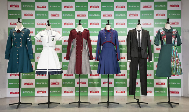 Nao Kanzaki and a few friends: Keyakizaka46: 'Uniform Museum' event ...