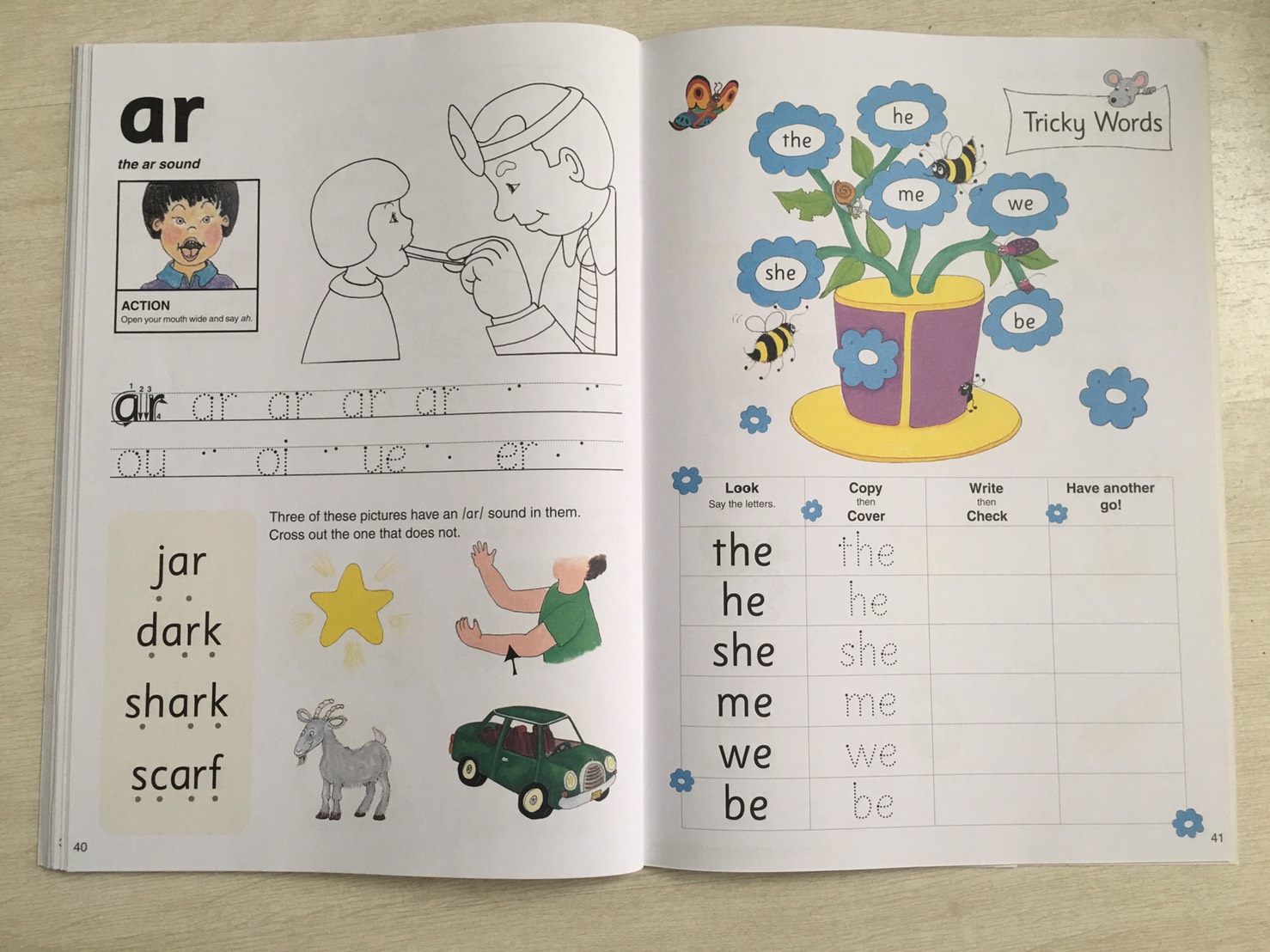 Jolly Phonics Student Book 1 Support / Answers