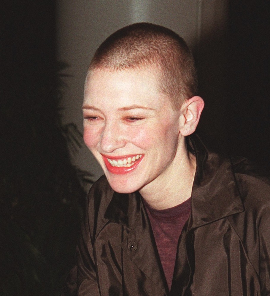 cleveland854321: MORE BALD WOMEN (WITHOUT HAIR ON THEIR HEAD)