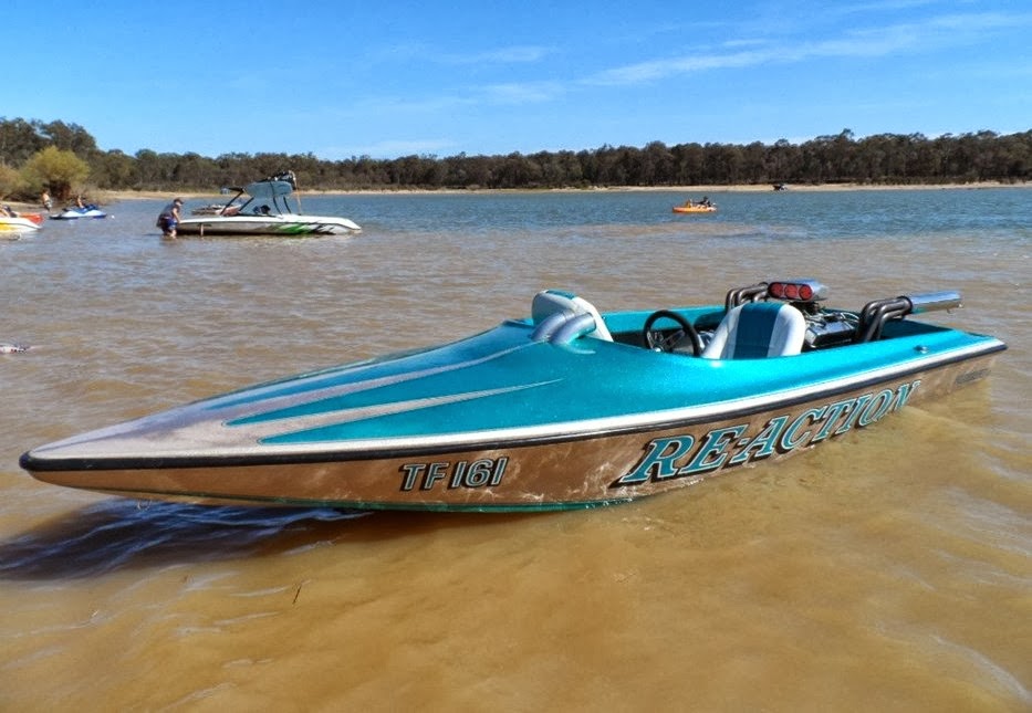 AUSSIE SKIBOATS: random; FLIGHTCRAFT GUNRUNNER