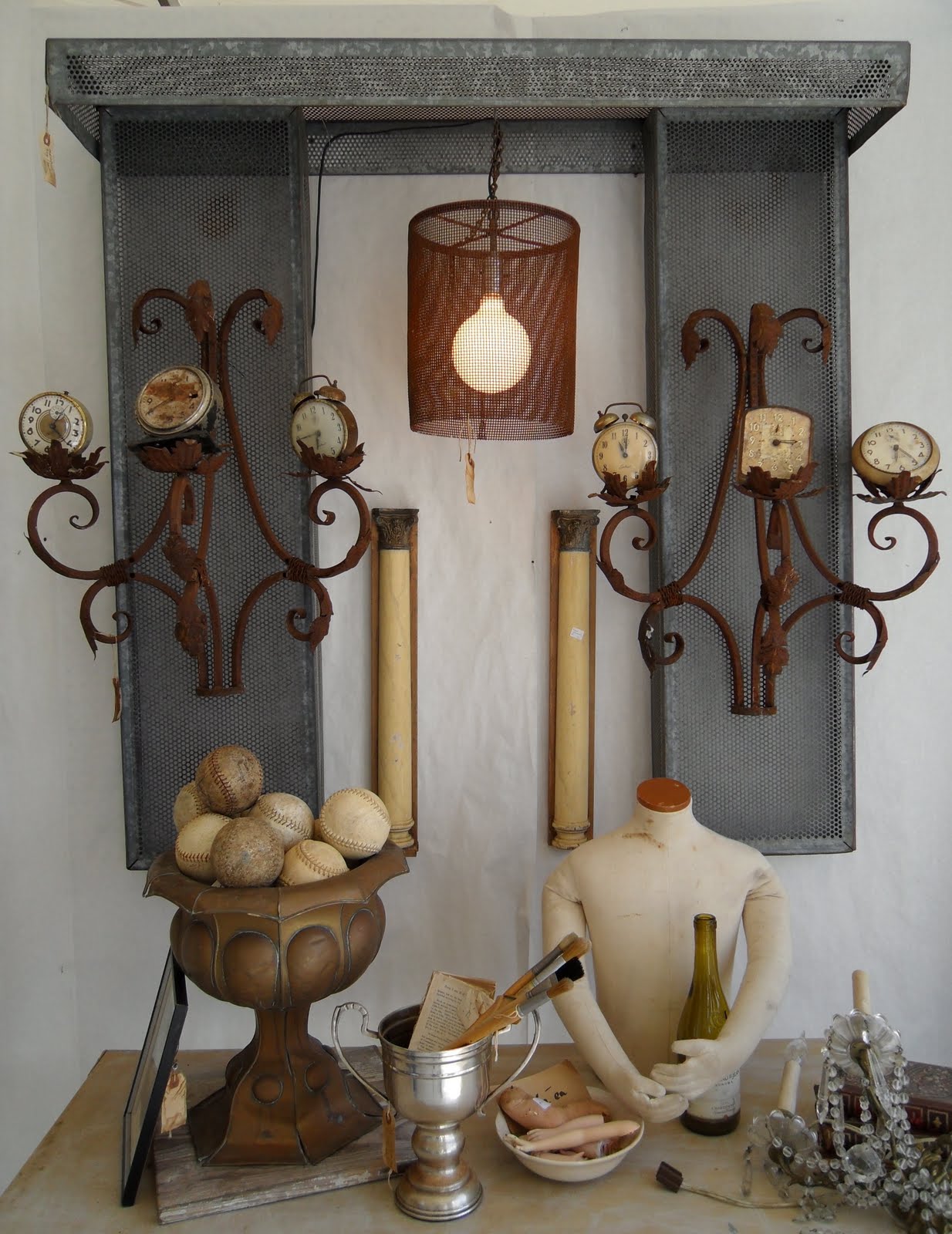 Tattered Style: Round Top Review