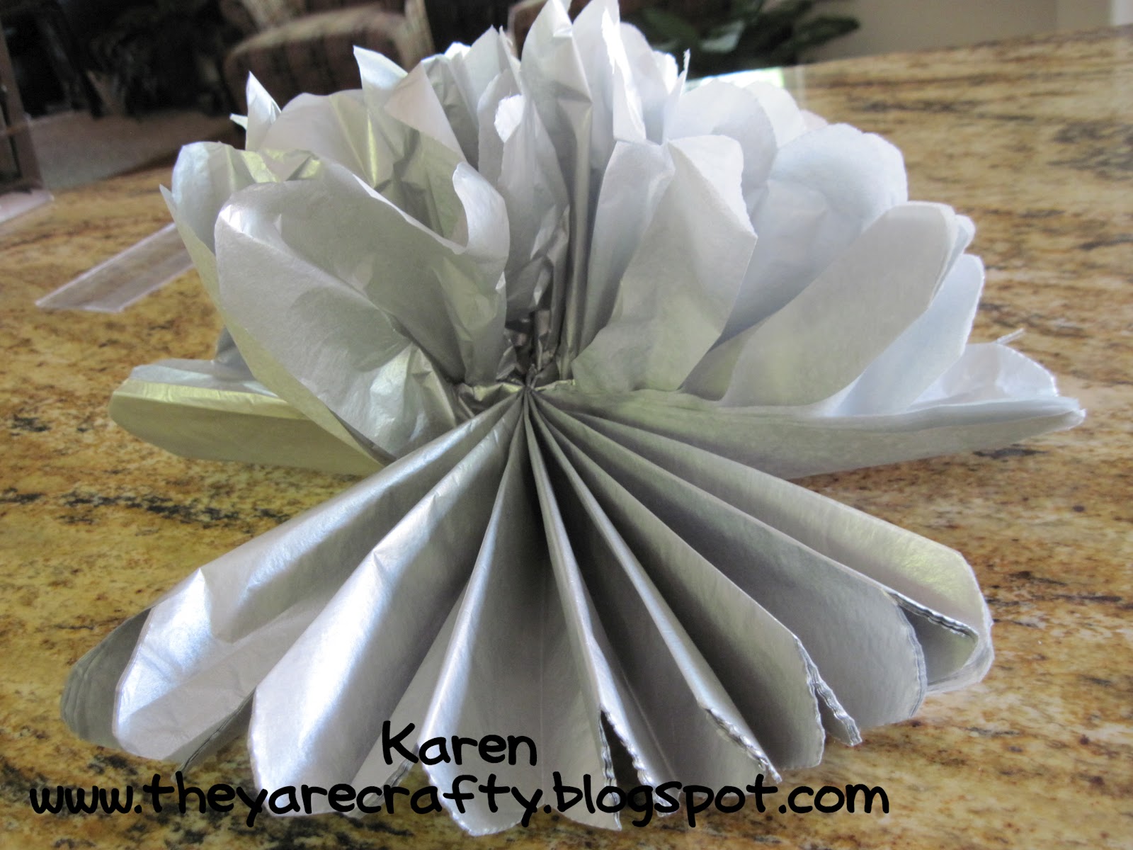 They Are Crafty: Tissue Paper Balls