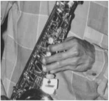 Musik Klasik: Latihan meniup saxophone