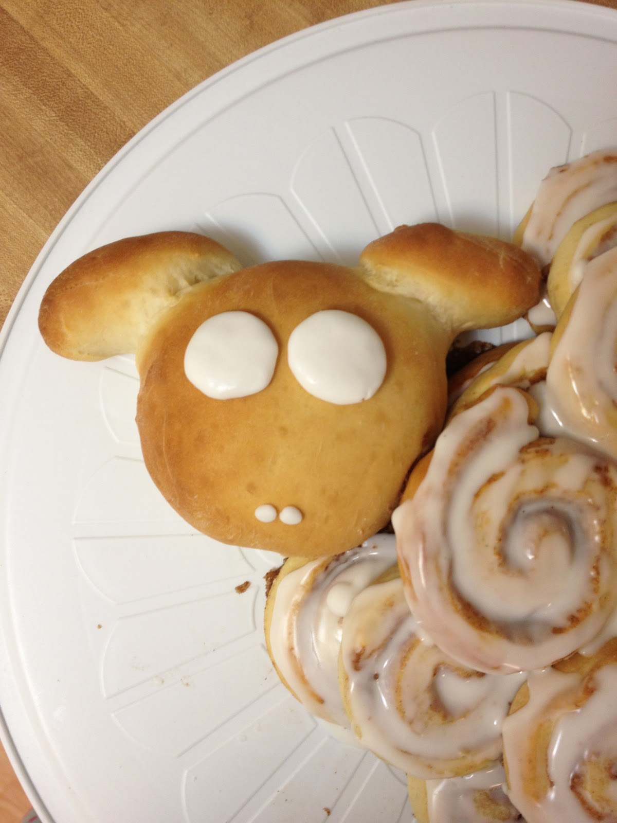 The Almost Perfectionist: Cinnamon Roll Sheep